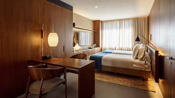 Minibar, cofre no quarto, com decoração personalizada