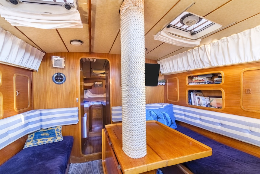 Voilier De 12 M à Quai Port Canto Avec Wi-fi Et Climatisation - Antibes