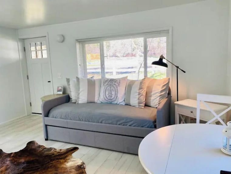 Cozy Cottage On Applegate River Micro-farm At Vineyards.15 Min To Jacksonville - 오리건