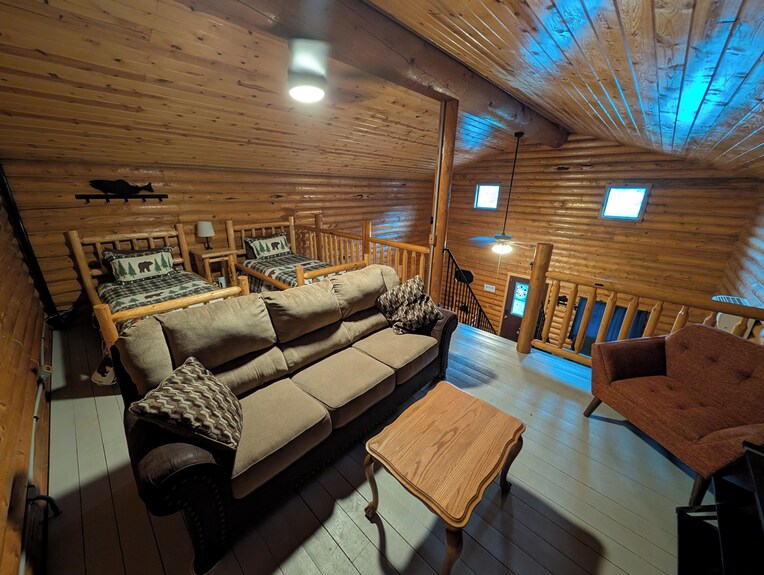 Modern Log Cabin With A Cozy Cabin Feel Along The Clearwater River. - Dworshak State Park, Lenore