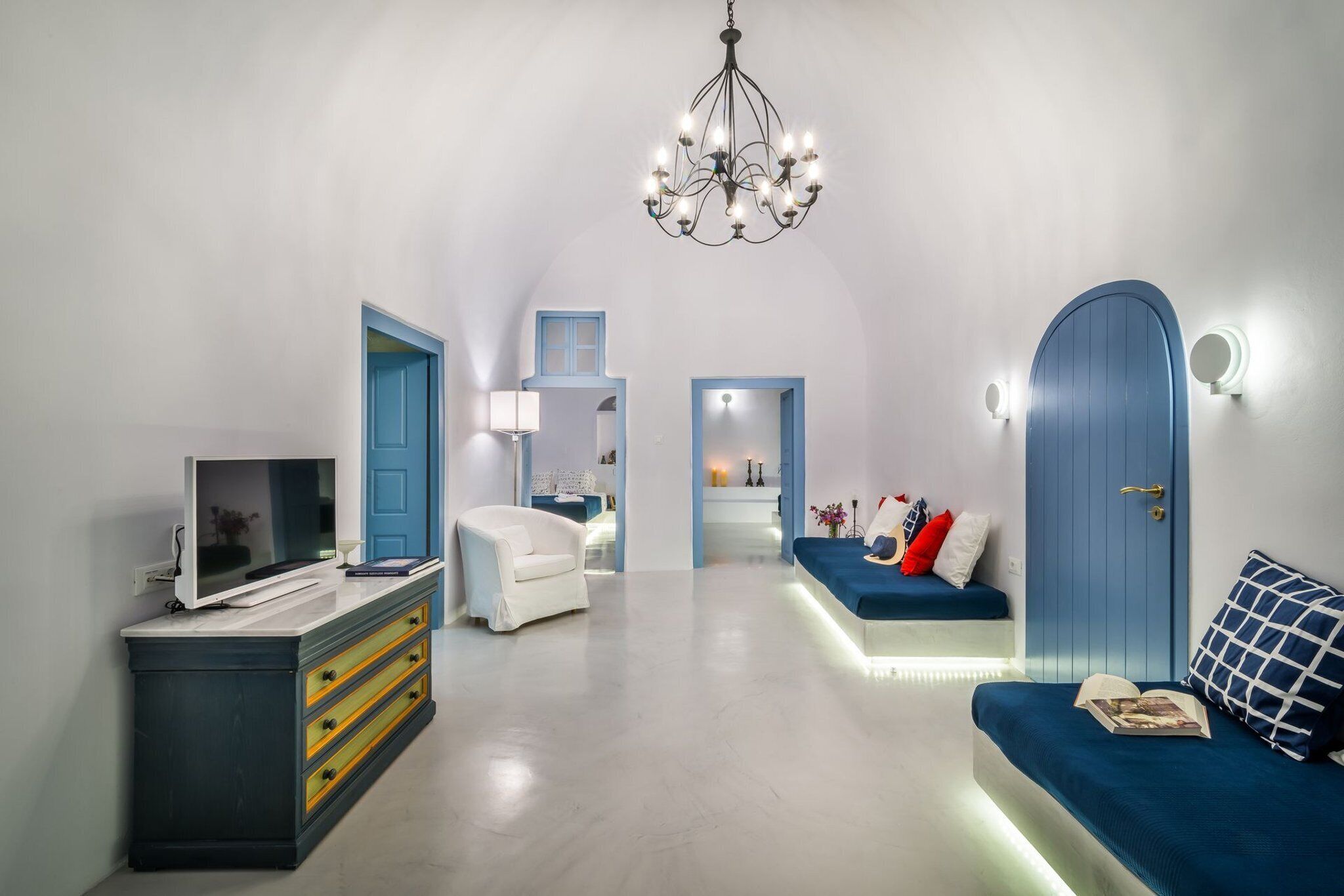 Superb Santorini Suites | Fava Eco | Master Suite With Outdoor Private Jacuzzi - Oia