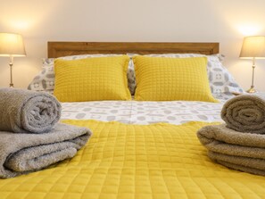 1 quarto, individualmente decorados, individualmente mobiliados