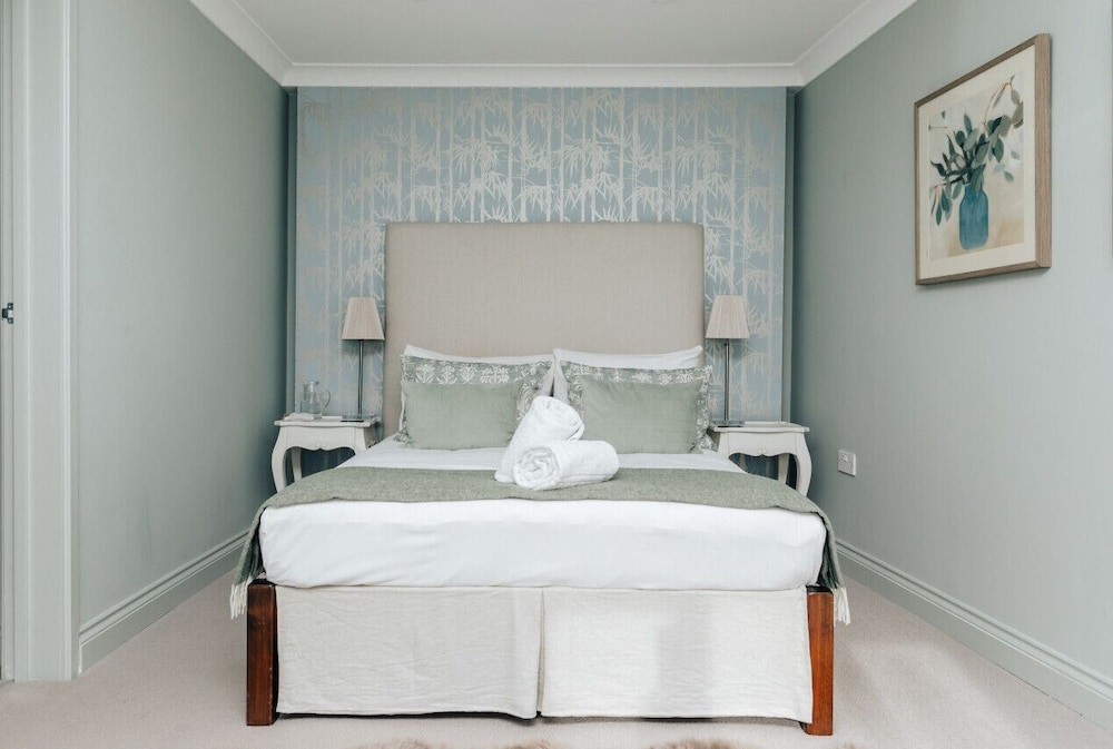 Whistlers Perch - Heated Pool - Henley-on-Thames