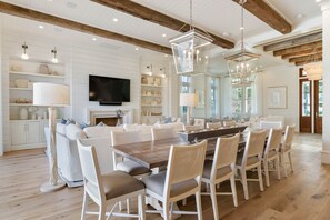 Casa, 5 quartos | Restaurantes