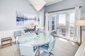 Apartamento em Condomínio Fechado, 3 quartos | Restaurantes
