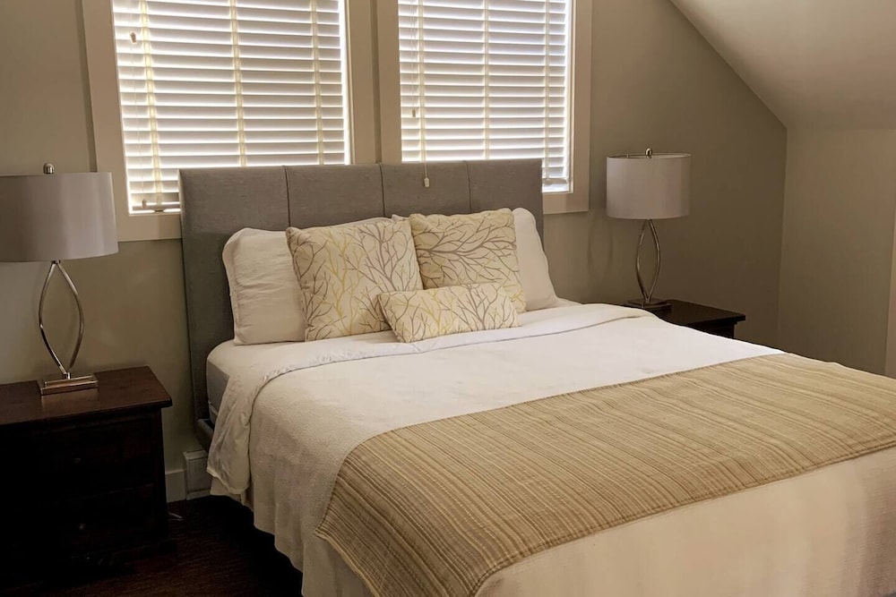 Seabreeze Cottage - Perfect Holiday Retreat! - 브리티시컬럼비아