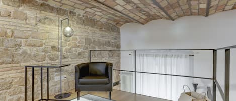 Apartamento luxo | Ferros/tábuas de passar roupa, berço de viagem, Wi-Fi de cortesia
