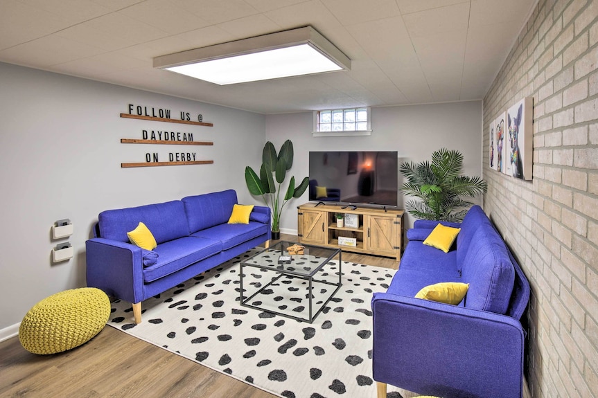 *New* < 3 Miles To Beach + Casino + Zoo + Shopping! - Michigan City, IN