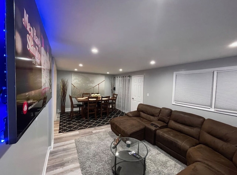 Dreamy & Newly Renovated. Close To Metlife & Nyc ! - West New York, NJ