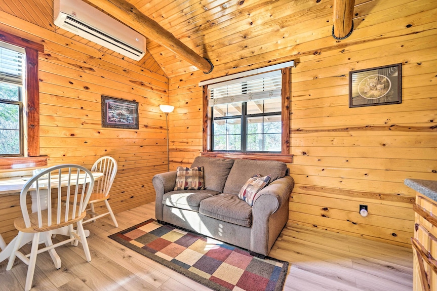 Clayton Cabin Rental Near Sardis Lake! - Oklahoma