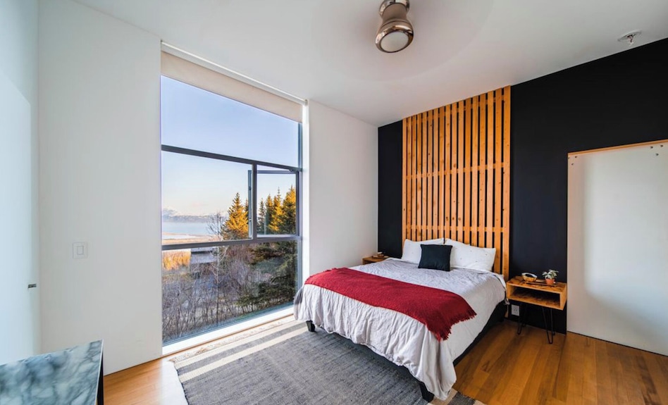 Cozy And Modern Craftsman Home With Deck, Fire Pit, And Amazing Views! - Homer, AK