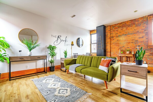 Jungle House Luxury Lofts – Short North High Street - Grove City, OH