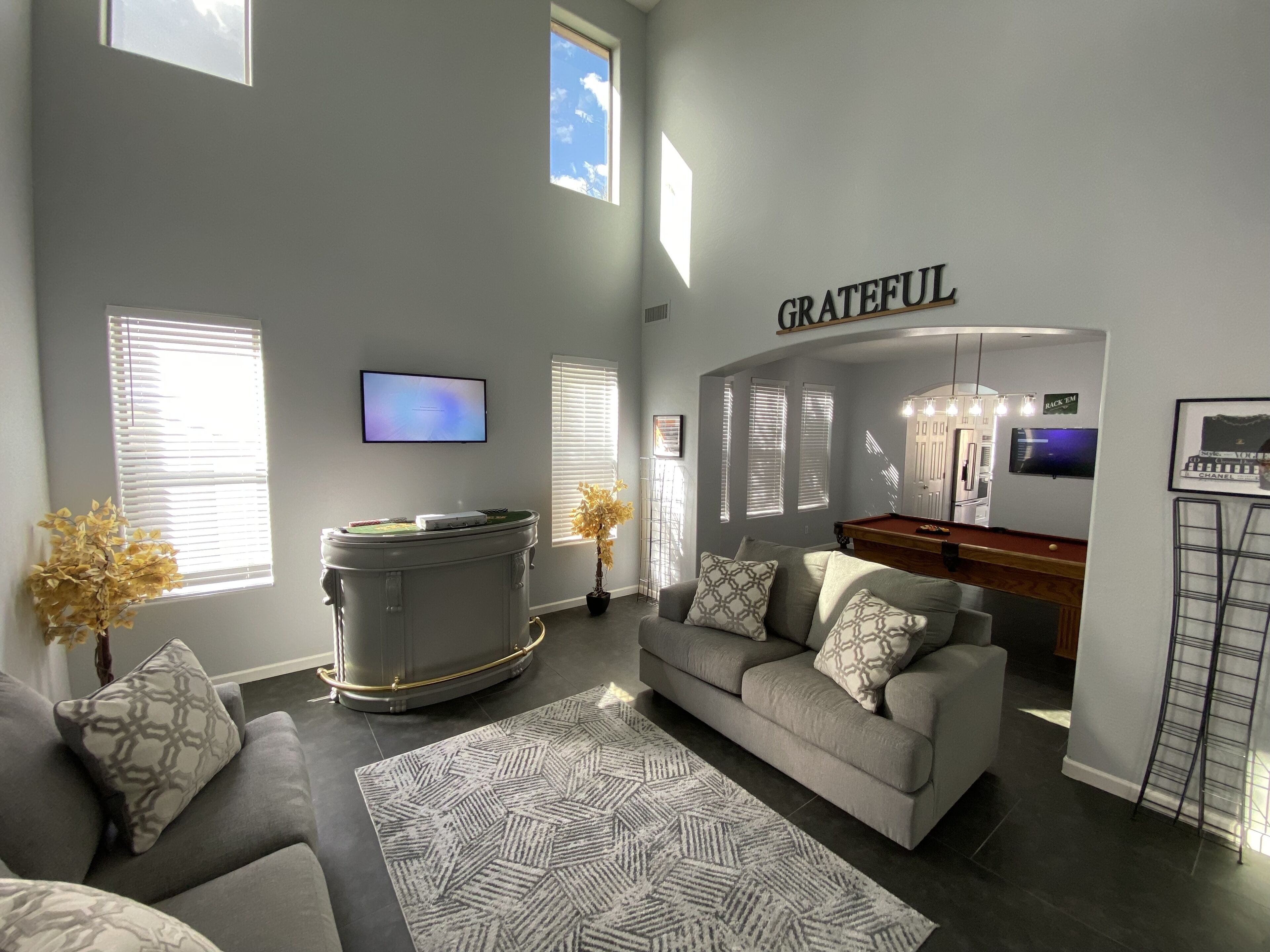 Big Fun And Vacation Oasis ! - Goodyear, AZ