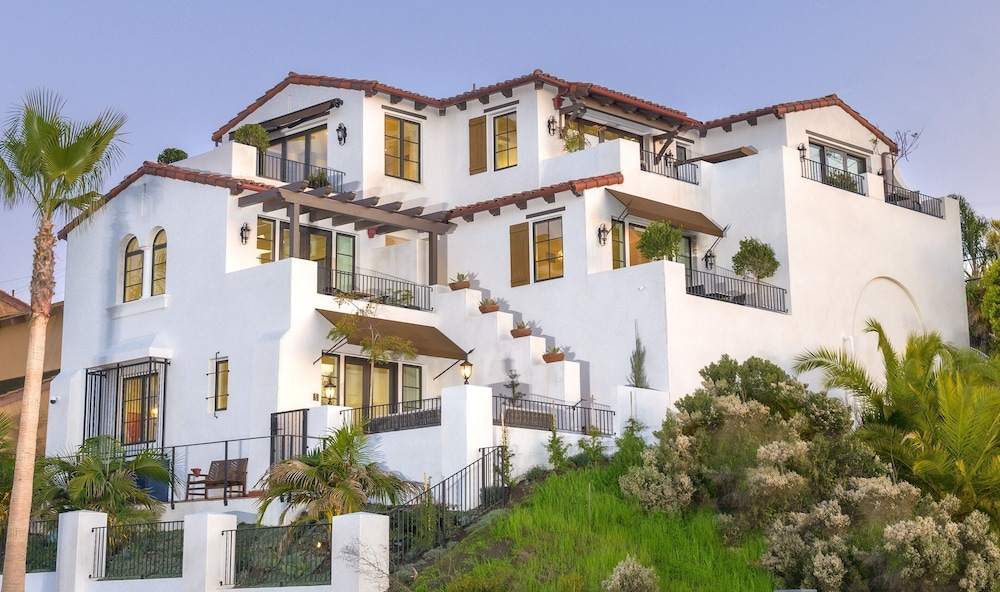 North Beach Villa - San Clemente, CA