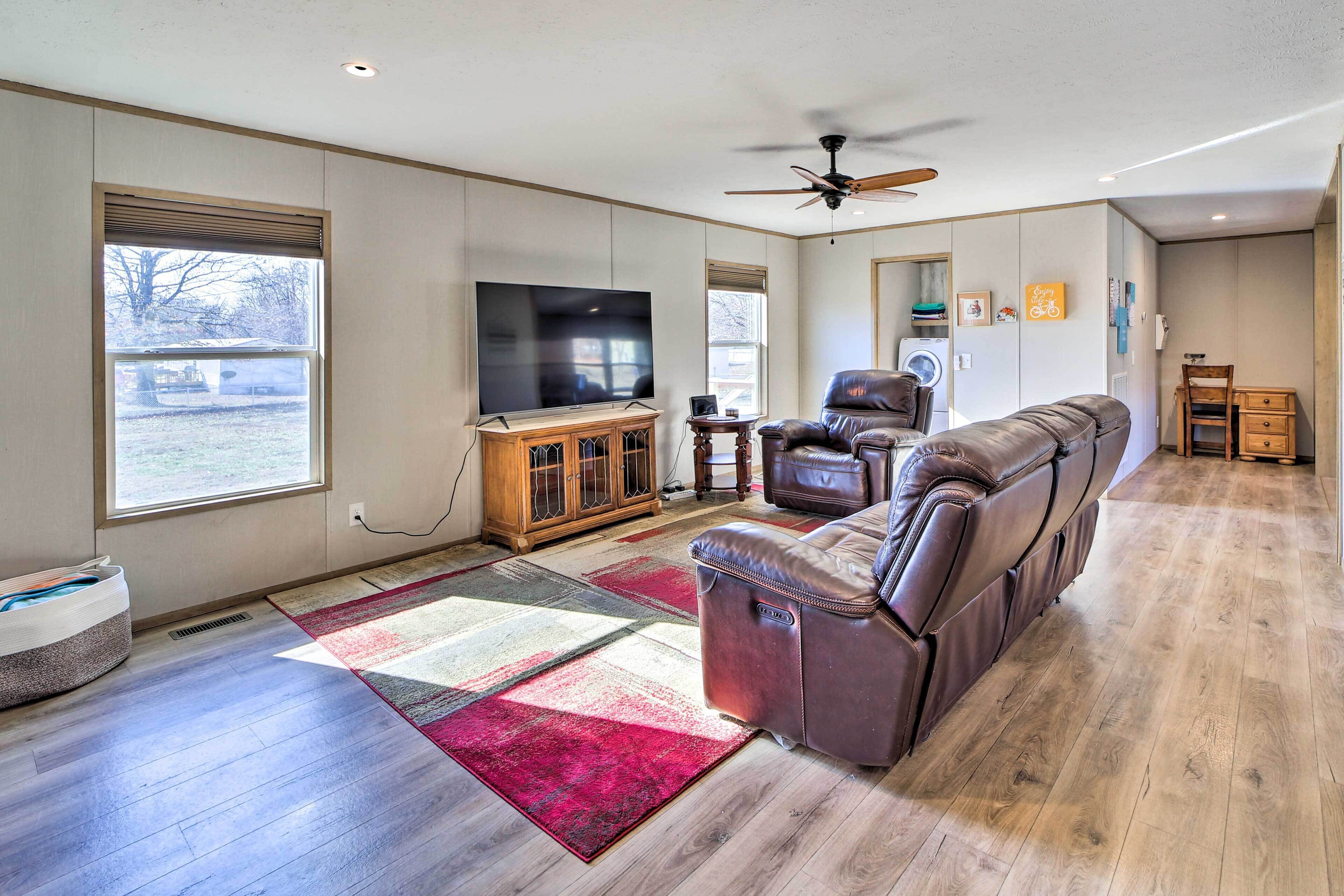 Close To Marinas: Bernice Home W/ Large Yard - Grand Lake O' the Cherokees, OK