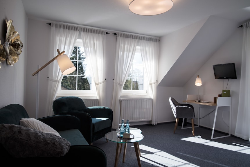 Suite Mit 2 Badezimmern Und Balkon - Neuruppin