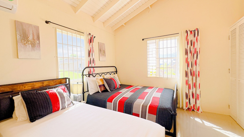 Jhadano Villa 3br Pool Shuttle 3 Mins To Beach - Karibik