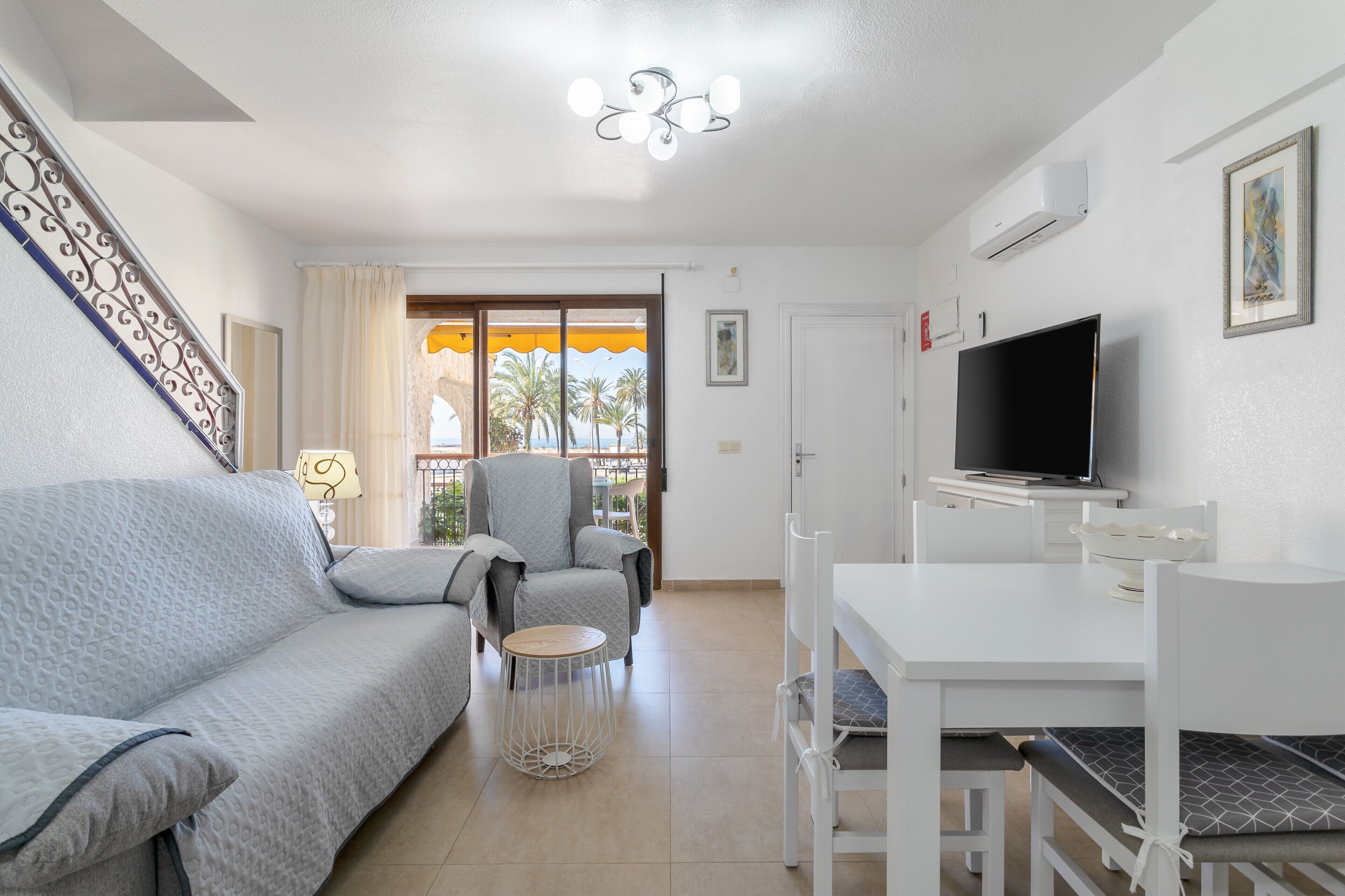 Holiday Home "Holiday Beach Varadero" With Sea View, Shared Pool & Wi-fi - Santa Pola