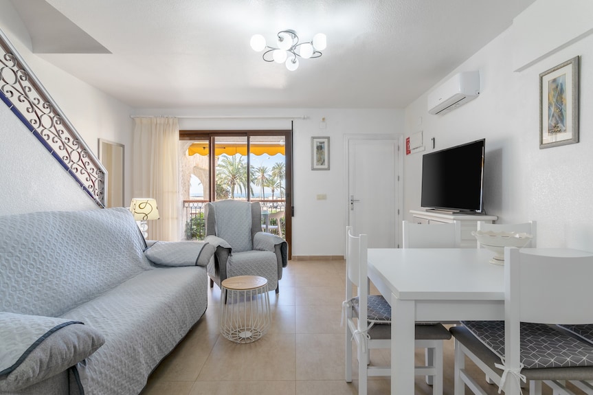 Holiday Home "Holiday Beach Varadero" With Sea View, Shared Pool & Wi-fi - Santa Pola