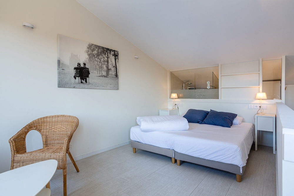 Hotel Apartment "Libertat Bergamota" With Wi-fi & A/c - Girona