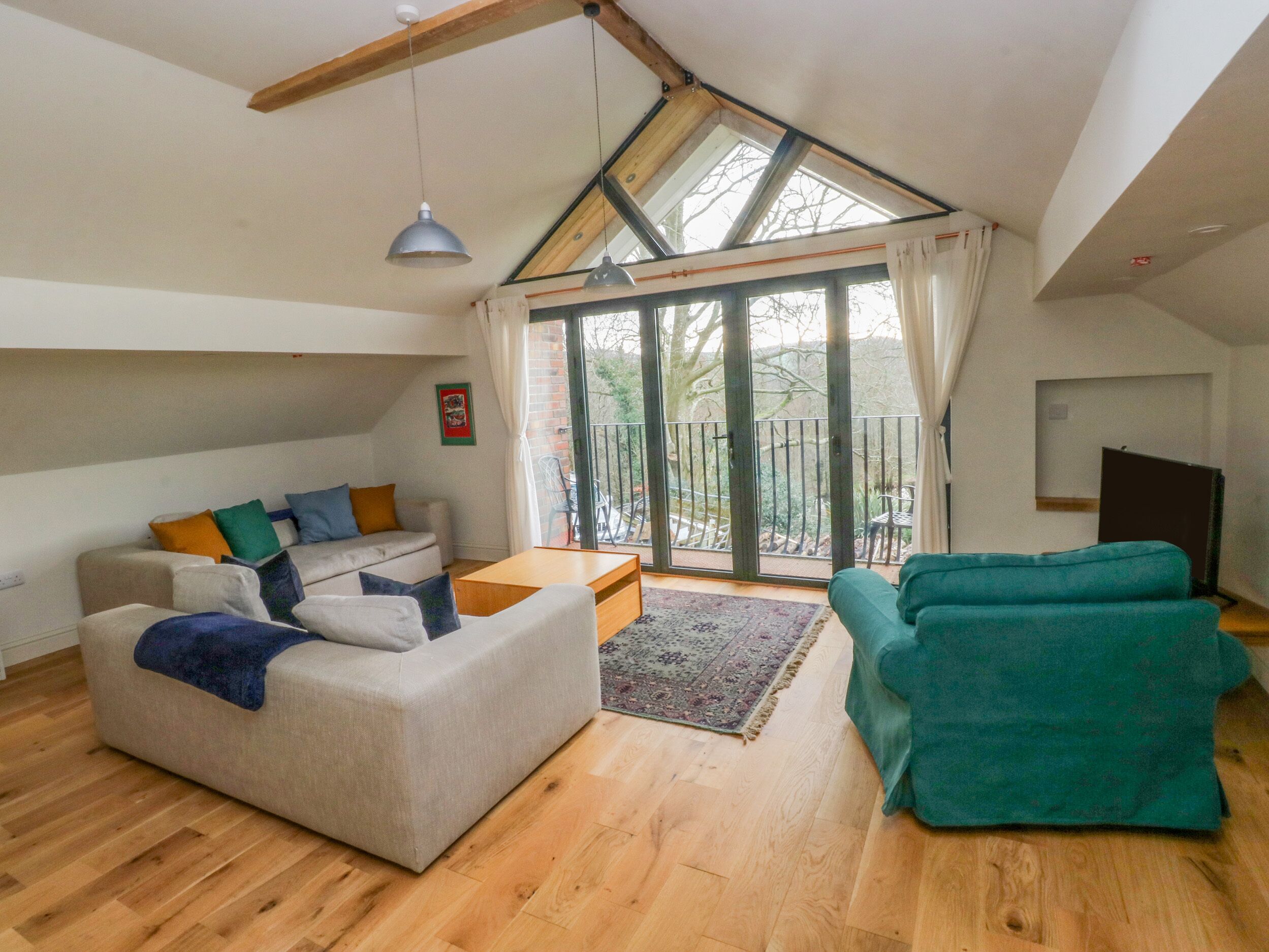 Green Grove Barn, Pet Friendly, With A Garden In Carmarthen - Carmarthen