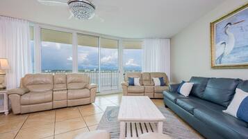 Apartamento em Condomínio Fechado, 3 quartos | Sala de estar