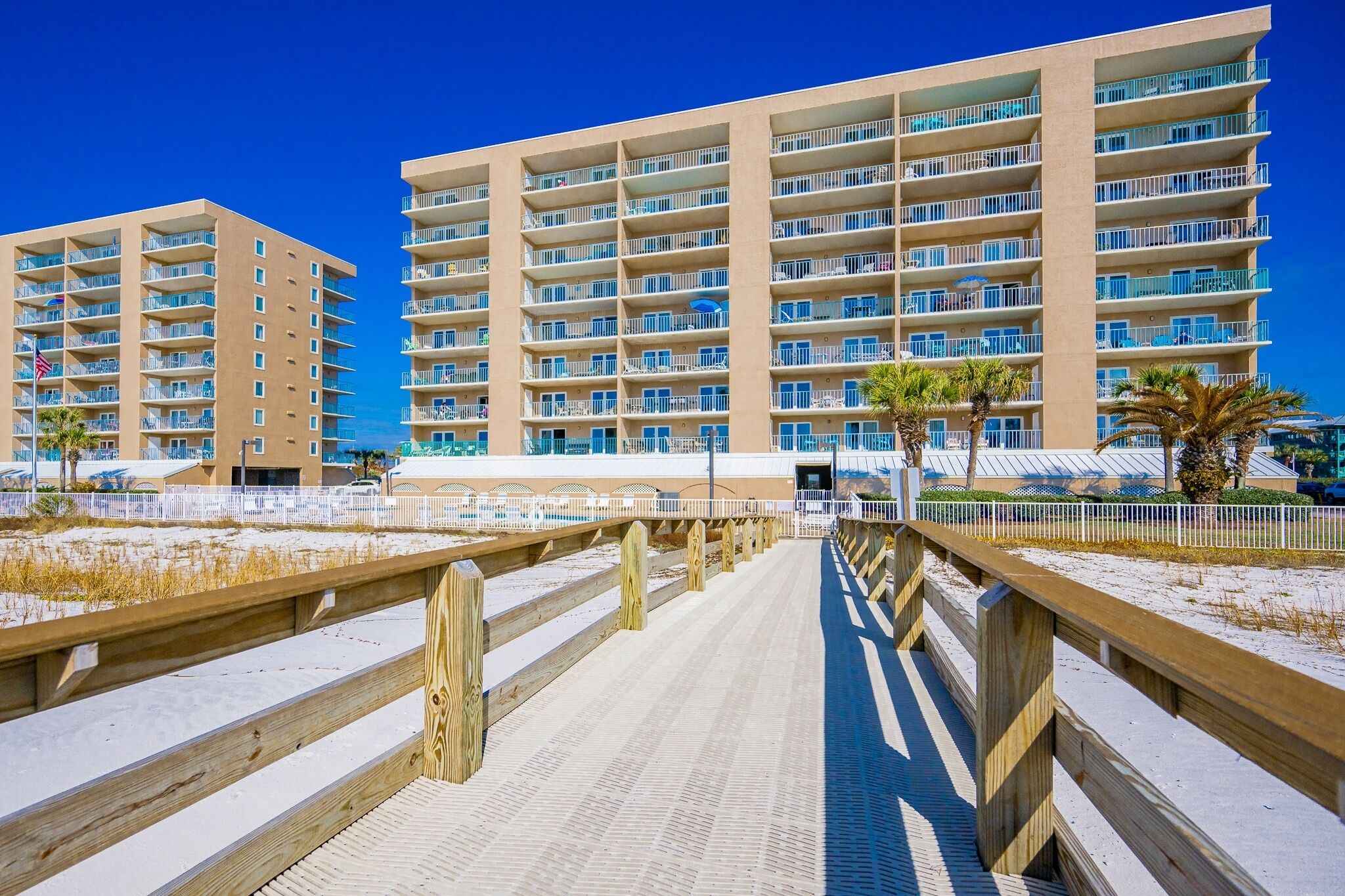 Condo, 2 quartos | Fachada