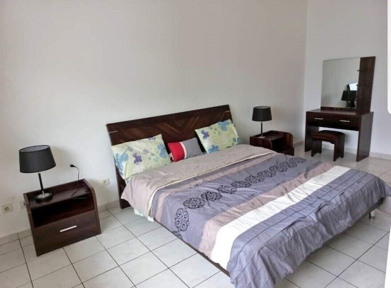 Magnifique Appartement Meublé Avec Piscine à Pointe Noire - Ponta-negra