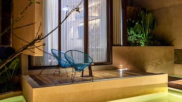Quarto luxo | Wi-Fi de cortesia, roupa de cama