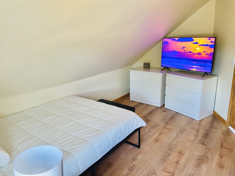 Bright, Stylish & Cozy Private Attic Unit Near Nyc - 오클랜드