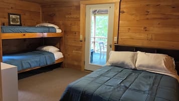 Cabine, 1 quarto, vista para o rio | 2 quartos, com mobília individualizada, roupa de cama fornecida