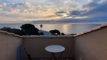 Quarto Duplo Panorâmico | Terraço/pátio interior