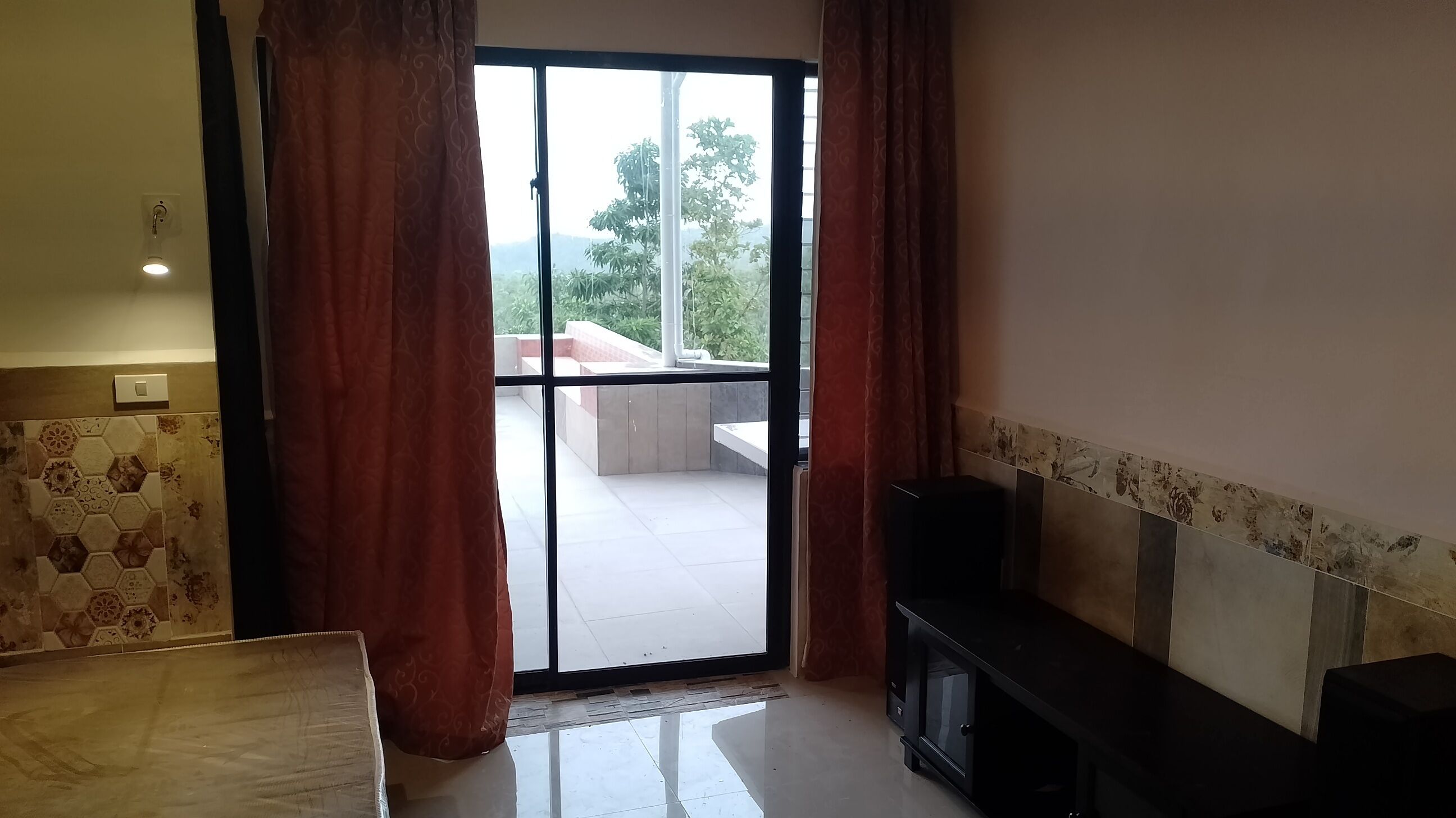 Mountainside Sunrise 1-2 Bedroom Furnished Tropical Escape - Catmon