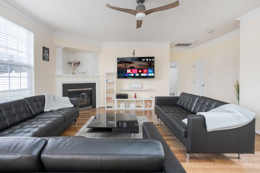 Modern, Relaxing, Peaceful Home Near Furniture Market And High Point University - High Point, NC