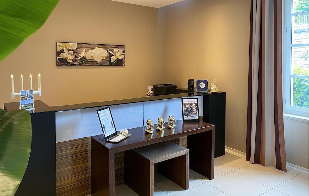 Nice Apartment In Saint-affrique - Saint-Affrique