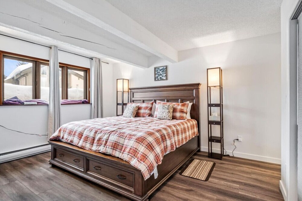 West Vail Gem Wonderful Location - Vail | Vrbo