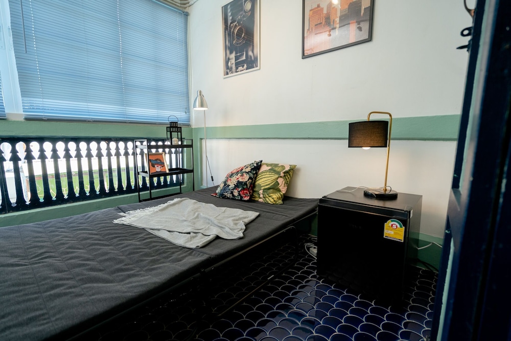 Stylish Townhome W/ Working Station- 5mins To Food, Fun,metro - Bangkok