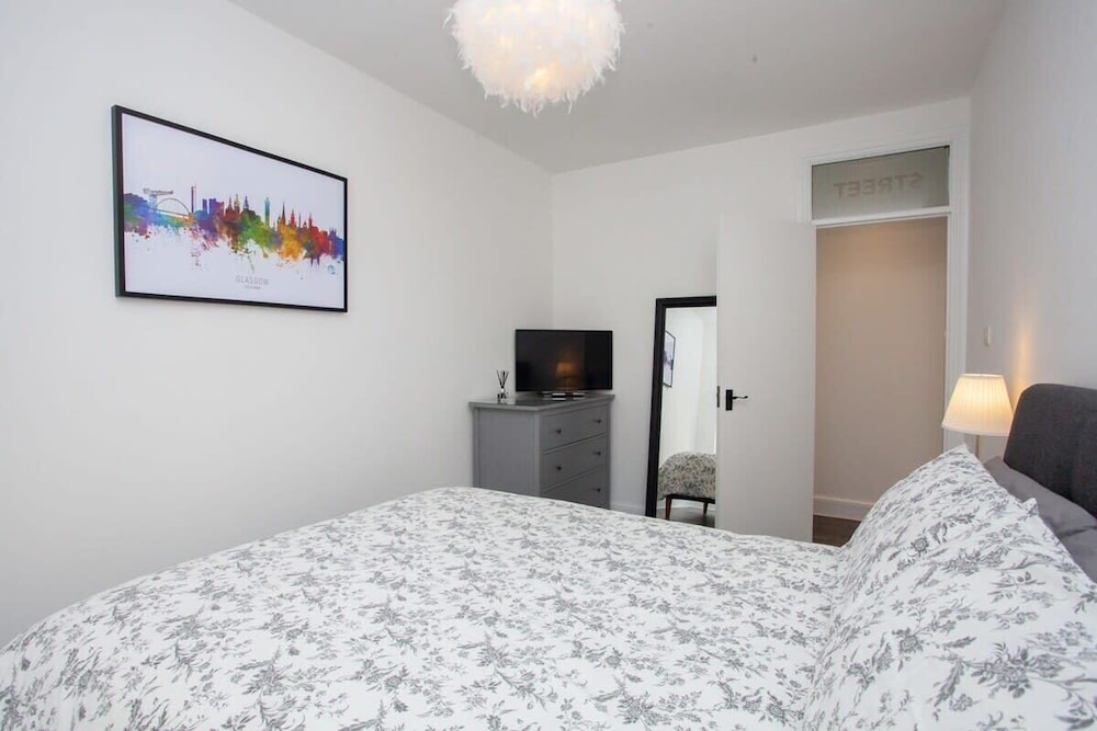 Newly Renovated City Apartment - Glasgow