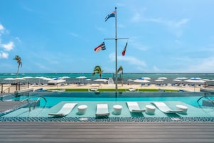 3 Bedroom Pool Suite | Terraço/pátio