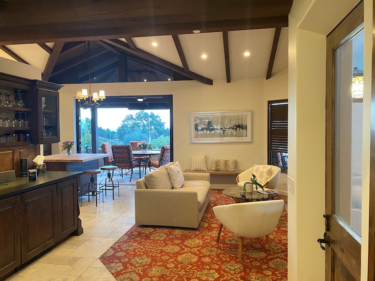 Beautiful Mediterranean Cottage On Larger Estate. - Goleta, CA