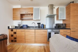 Apartamento Deluxe, casa de banho anexa (King Deluxe City Apt New) | Cozinha privada