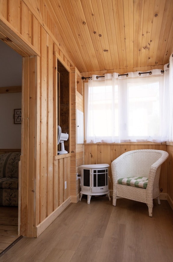 C7 - Cozy Lakeside Cottage In Temiskaming Shores - Ontario