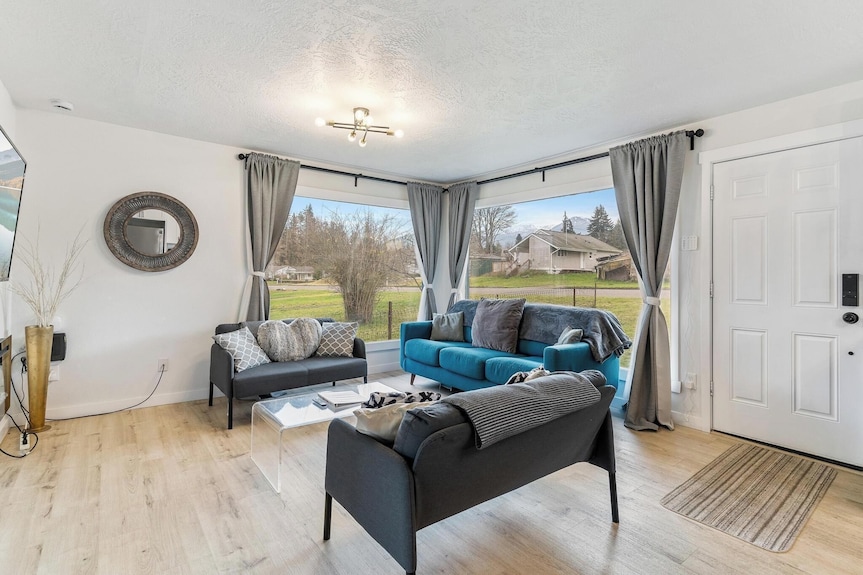 The Nw Olympic Retreat Just Minutes Away From Olympic National Park Pet Friendly - Port Angeles, WA