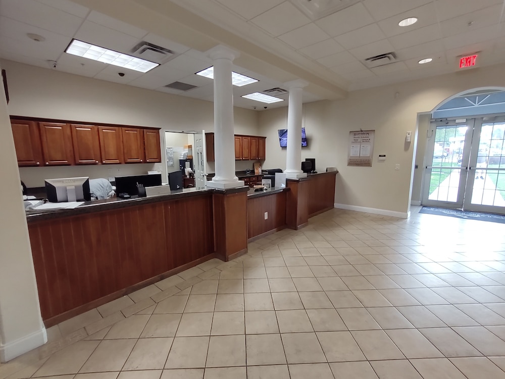 Large Lakeview Blue Heron Condo Near Disney With Balcony & 2 Resort Pools & Spa - Orlando, FL