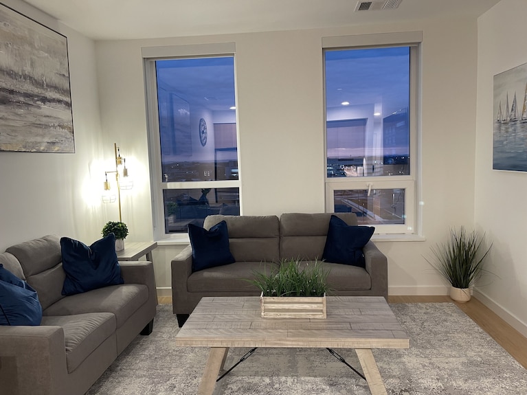 Reston Metro Apartment - Home Office Off Silver Line - Ashburn, VA