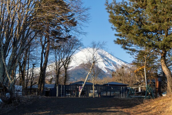 The Day Post General Glamping Village - Tokyo