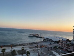 Vista para praia/oceano