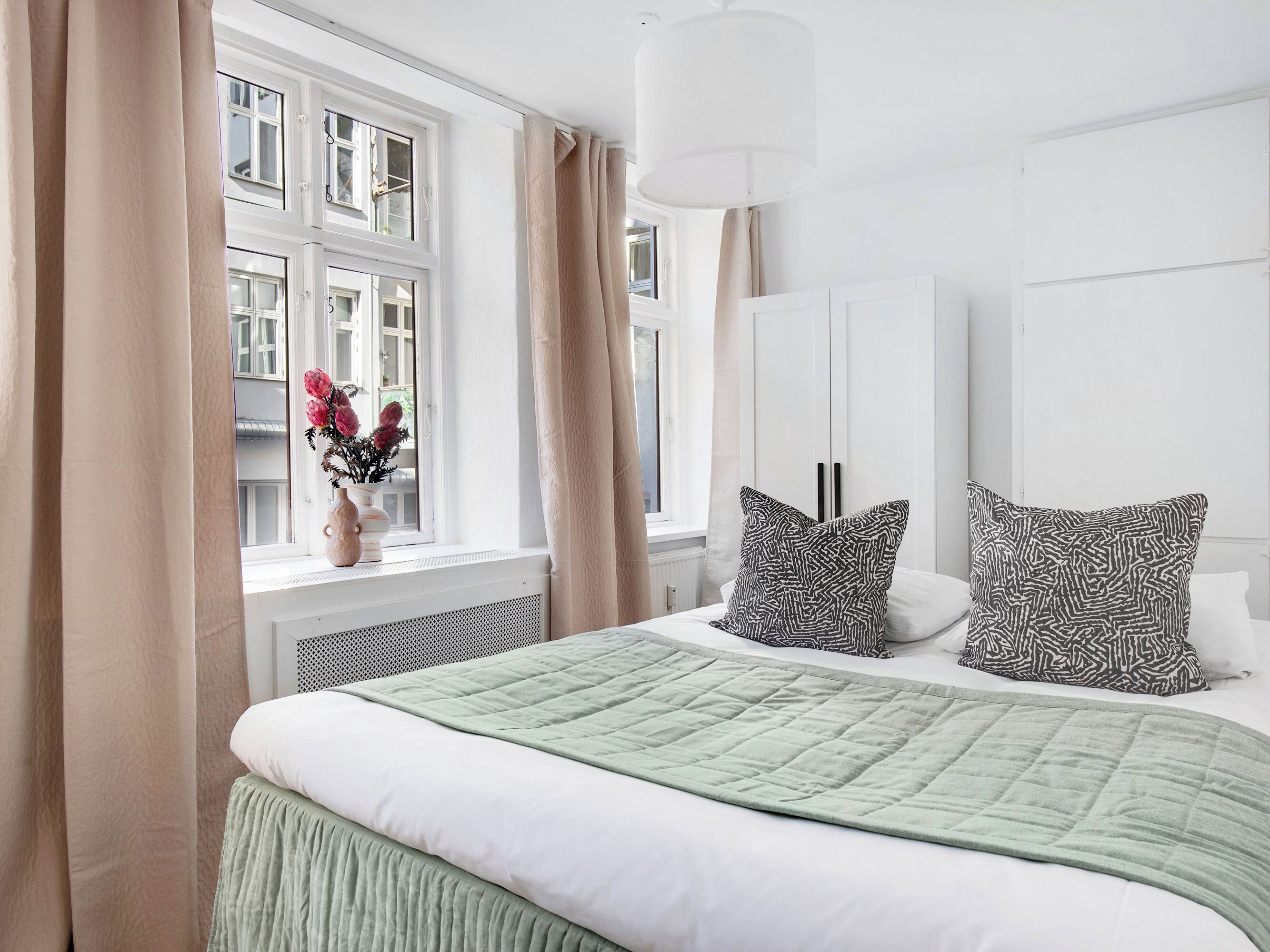 Apartamento, 4 quartos, sacada, vista para a cidade | 5 quartos