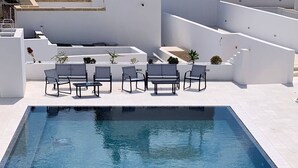 Apartamento, 1 quarto, para fumantes, sacada | Piscina | Piscina externa