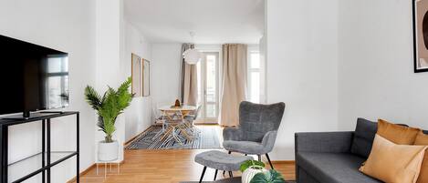 Apartamento, 2 quartos, varanda | Comodidade do quarto